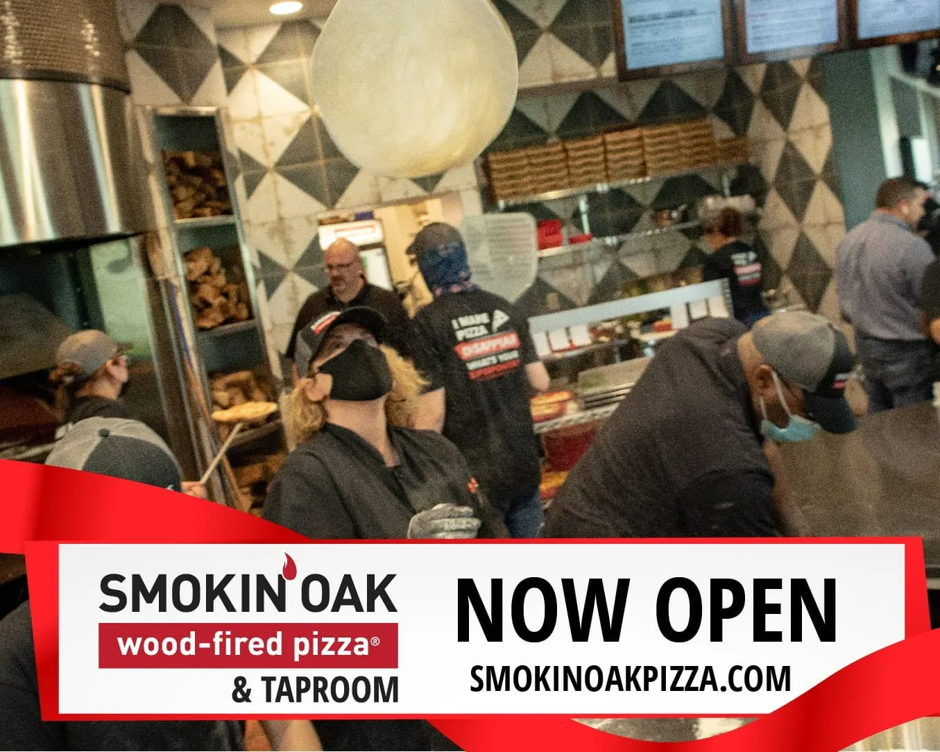 Smokin’ Oak Wood-Fired Pizza & Taproom Now Open in Midtown Crossing, Omaha!